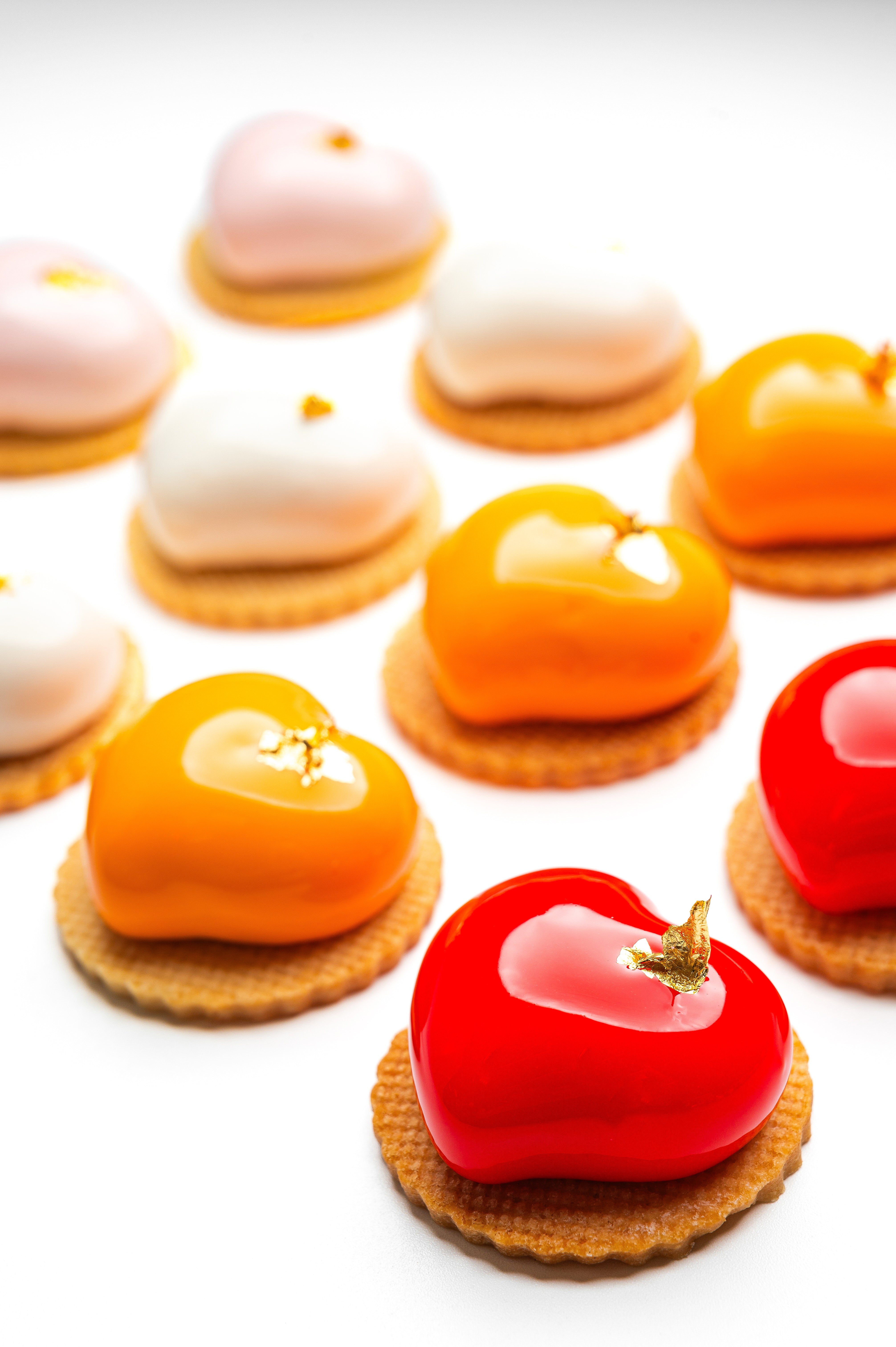 Petit Gateaux Passion – Bergoderi Stylish Desserts